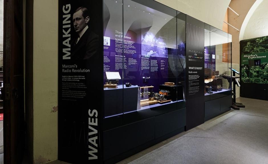 Making Waves | History of Science Museum